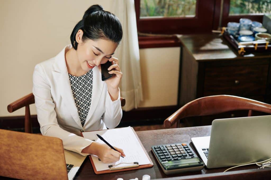 How Does a Virtual Receptionist Work?